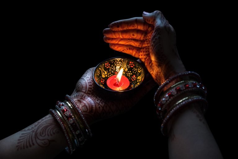 Deepavali – the facts, history and legends behind it – GK Legal